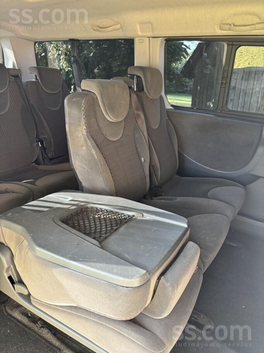White Citroen Jumpy 2015 in Cesis, with an engine capacity of 2.00 L and mileage of 315 thousand km for 2700 €, photo 9 on AUTOMOTO.COM.LV