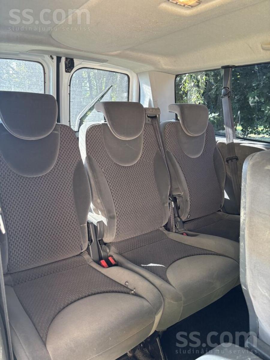White Citroen Jumpy 2015 in Cesis, with an engine capacity of 2.00 L and mileage of 315 thousand km for 2700 €, photo 10 on AUTOMOTO.COM.LV