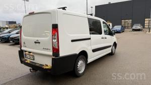 Balts Citroen Jumpy 2016 Rīga, ar dzinēja tilpumu 2.00 L un nobraukumu 99 tūkst. km par 5500 €, foto 4 vietnē AUTOMOTO.COM.LV