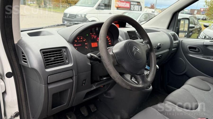 Balts Citroen Jumpy 2016 Rīga, ar dzinēja tilpumu 2.00 L un nobraukumu 99 tūkst. km par 5500 €, foto 16 vietnē AUTOMOTO.COM.LV