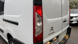 Balts Citroen Jumpy 2016 Rīga, ar dzinēja tilpumu 2.00 L un nobraukumu 99 tūkst. km par 550000 €, foto 9 vietnē AUTOMOTO.COM.LV