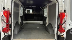 Balts Citroen Jumpy 2016 Rīga, ar dzinēja tilpumu 2.00 L un nobraukumu 99 tūkst. km par 550000 €, foto 14 vietnē AUTOMOTO.COM.LV