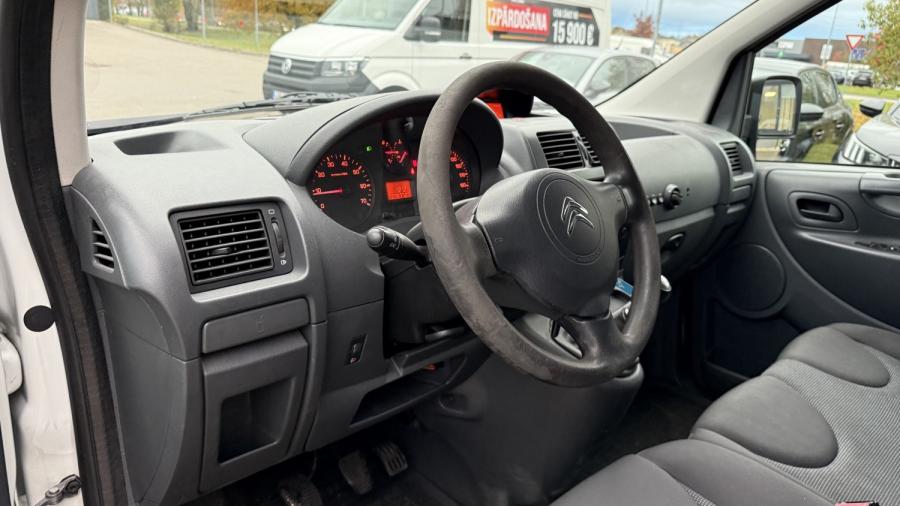 Balts Citroen Jumpy 2016 Rīga, ar dzinēja tilpumu 2.00 L un nobraukumu 99 tūkst. km par 550000 €, foto 16 vietnē AUTOMOTO.COM.LV