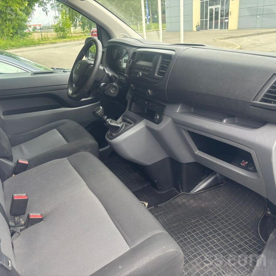 Balts Citroen Jumpy 2017 Rīga, ar dzinēja tilpumu 2.00 L un nobraukumu 201 tūkst. km par 8000 €, foto 6 vietnē AUTOMOTO.COM.LV