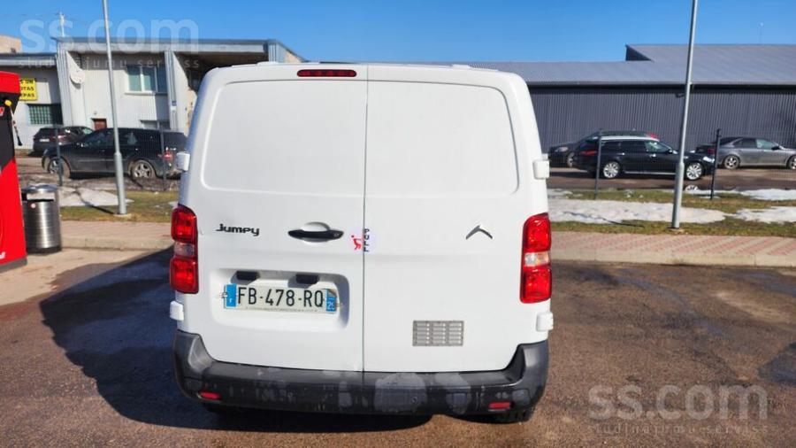 Balts Citroen Jumpy 2018 Ogre, ar dzinēja tilpumu 2.00 L un nobraukumu 0 tūkst. km par 3000 €, foto 4 vietnē AUTOMOTO.COM.LV