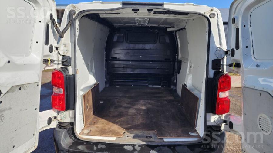 Balts Citroen Jumpy 2018 Ogre, ar dzinēja tilpumu 2.00 L un nobraukumu 0 tūkst. km par 3000 €, foto 14 vietnē AUTOMOTO.COM.LV