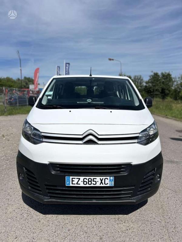 Balts Citroen Jumpy 2018 Panevēža, ar dzinēja tilpumu 1.50 L un nobraukumu 274 tūkst. km par 11850 €, foto 2 vietnē AUTOMOTO.COM.LV