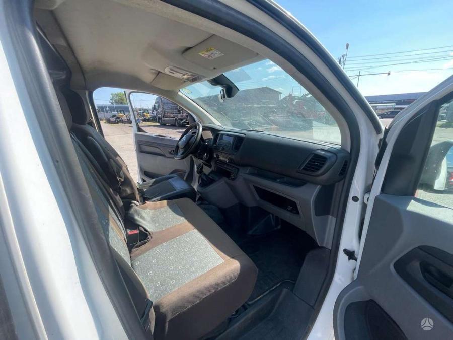Balts Citroen Jumpy 2018 Kauņa, ar dzinēja tilpumu 1.56 L un nobraukumu 296 tūkst. km par 6999 €, foto 11 vietnē AUTOMOTO.COM.LV
