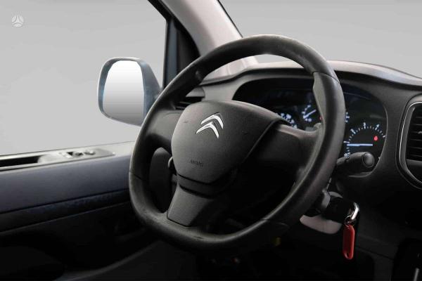 Balts Citroen Jumpy 2018 Kauņa, ar dzinēja tilpumu 2.00 L un nobraukumu 325 tūkst. km par 5990 €, foto 7 vietnē AUTOMOTO.COM.LV