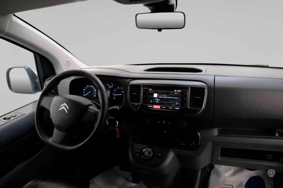 White Citroen Jumpy 2018 in Kaunas, with an engine capacity of 2.00 L and mileage of 325 thousand km for 5990 €, photo 9 on AUTOMOTO.COM.LV