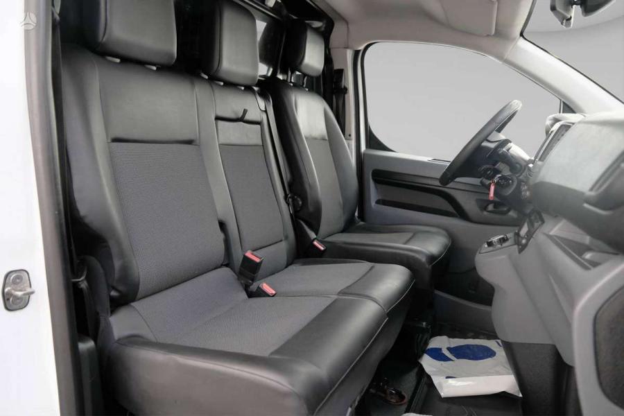 White Citroen Jumpy 2018 in Kaunas, with an engine capacity of 2.00 L and mileage of 325 thousand km for 5990 €, photo 11 on AUTOMOTO.COM.LV