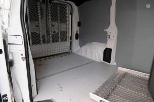 White Citroen Jumpy 2018 in Kaunas, with an engine capacity of 2.00 L and mileage of 325 thousand km for 5990 €, photo 12 on AUTOMOTO.COM.LV