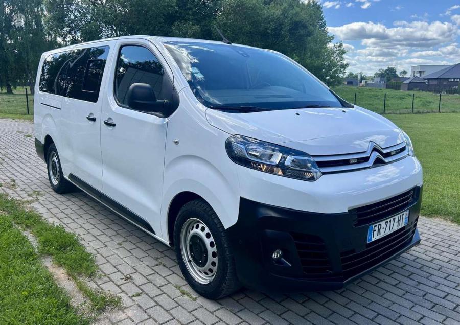 White Citroen Jumpy 2020 in Taurage, with an engine capacity of 2.00 L and mileage of 270 thousand km for 9700 €, photo 6 on AUTOMOTO.COM.LV