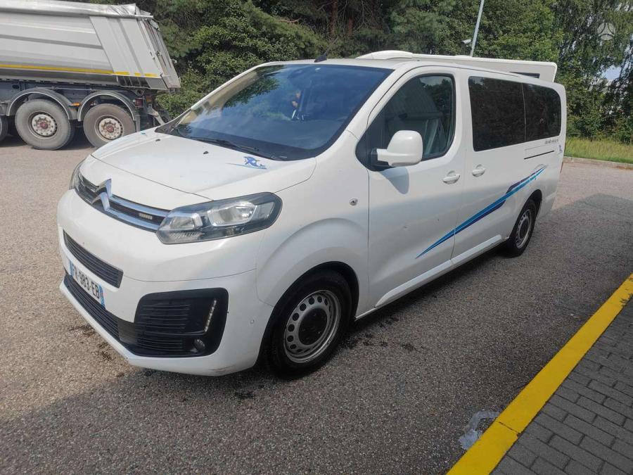 White Citroen Jumpy 2020 in Kaunas, with an engine capacity of 2.00 L and mileage of 268 thousand km for 6199 €, photo 1 on AUTOMOTO.COM.LV
