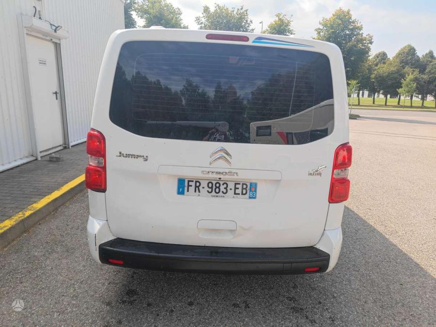 White Citroen Jumpy 2020 in Kaunas, with an engine capacity of 2.00 L and mileage of 268 thousand km for 6199 €, photo 7 on AUTOMOTO.COM.LV