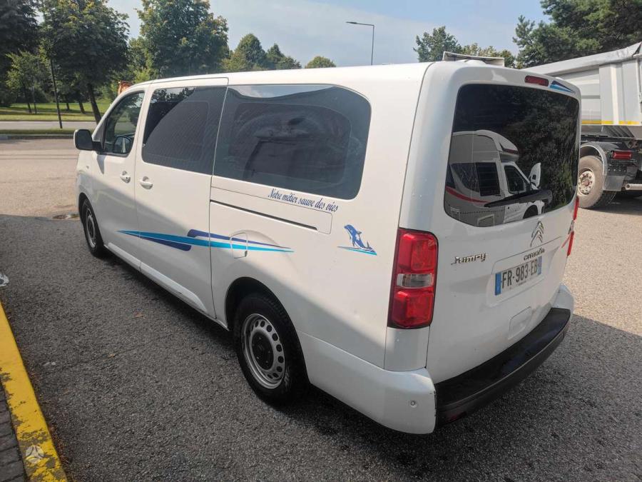 White Citroen Jumpy 2020 in Kaunas, with an engine capacity of 2.00 L and mileage of 268 thousand km for 6199 €, photo 8 on AUTOMOTO.COM.LV