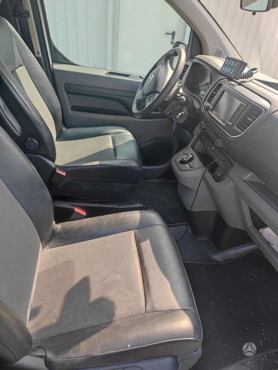 White Citroen Jumpy 2020 in Kaunas, with an engine capacity of 2.00 L and mileage of 268 thousand km for 6199 €, photo 11 on AUTOMOTO.COM.LV