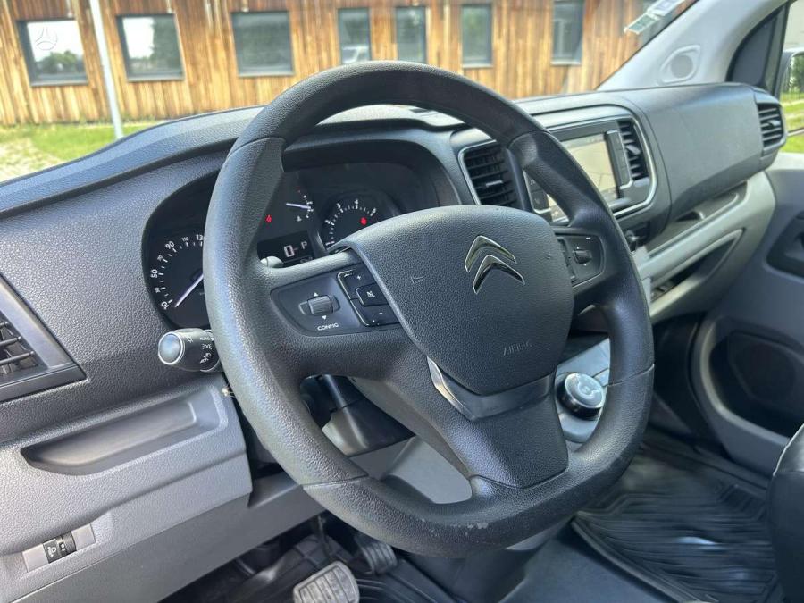 White Citroen Jumpy 2020 in Taurage, with an engine capacity of 2.00 L and mileage of 270 thousand km for 8900 €, photo 9 on AUTOMOTO.COM.LV
