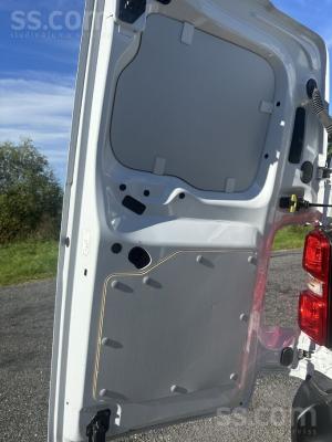Balts Citroen Jumpy 2024 Tallina, ar dzinēja tilpumu 2.00 L un nobraukumu 29 tūkst. km par 23500 €, foto 18 vietnē AUTOMOTO.COM.LV