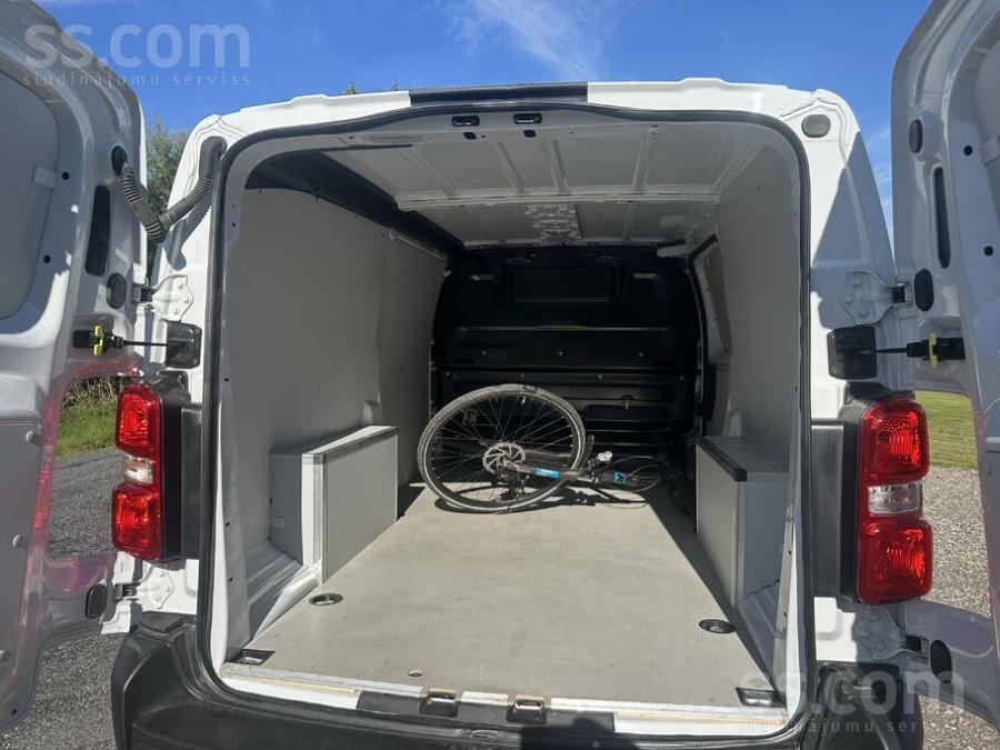 Balts Citroen Jumpy 2024 Tallina, ar dzinēja tilpumu 2.00 L un nobraukumu 29 tūkst. km par 23500 €, foto 21 vietnē AUTOMOTO.COM.LV