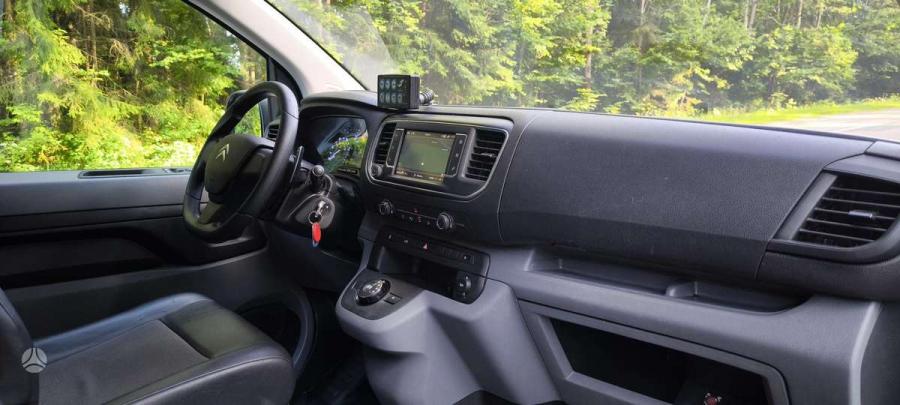 White Citroen Jumpy 2021 in Kaunas, with an engine capacity of 2.00 L and mileage of 280 thousand km for 7300 €, photo 22 on AUTOMOTO.COM.LV