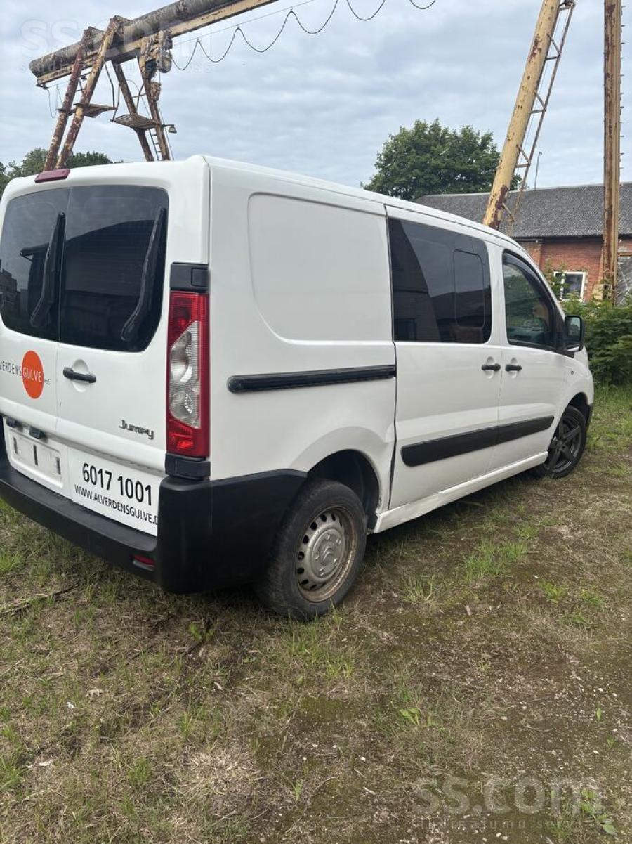 White Citroen Jumpy 2014 in Saldus, with an engine capacity of 1.60 L and mileage of 173 thousand km for 3300 €, photo 5 on AUTOMOTO.COM.LV