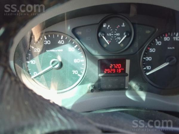 White Citroen Jumpy 2010 in Jekabpils, with an engine capacity of 2.00 L and mileage of 293 thousand km for 3700 €, photo 8 on AUTOMOTO.COM.LV