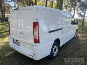 White Citroen Jumpy 2016 in Riga, with an engine capacity of 2.00 L and mileage of 352 thousand km for 4680 €, photo 3 on AUTOMOTO.COM.LV