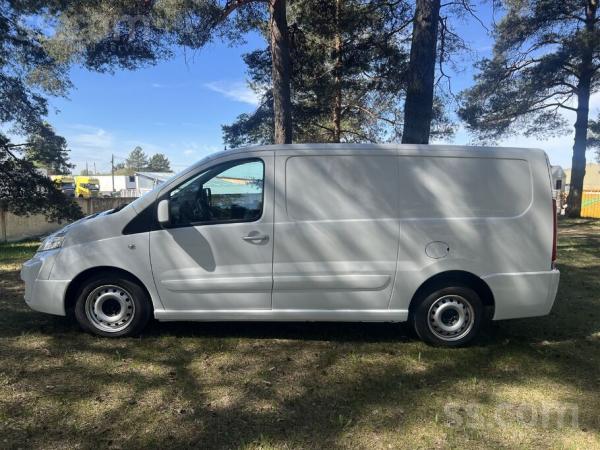 White Citroen Jumpy 2016 in Riga, with an engine capacity of 2.00 L and mileage of 352 thousand km for 4680 €, photo 7 on AUTOMOTO.COM.LV