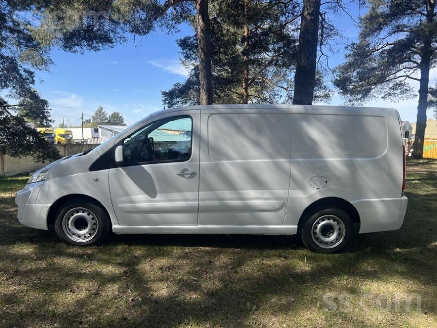 White Citroen Jumpy 2016 in Riga, with an engine capacity of 2.00 L and mileage of 352 thousand km for 4680 €, photo 8 on AUTOMOTO.COM.LV