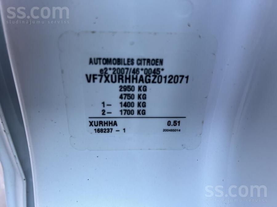 White Citroen Jumpy 2016 in Riga, with an engine capacity of 2.00 L and mileage of 352 thousand km for 4680 €, photo 17 on AUTOMOTO.COM.LV