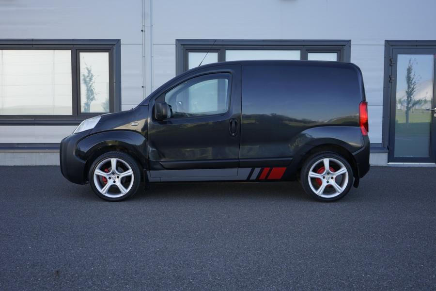 Melns Citroen Nemo 2008 Pērnava, ar dzinēja tilpumu 1.40 L un nobraukumu 259 tūkst. km par 2500 €, foto 17 vietnē AUTOMOTO.COM.LV