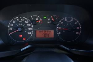 Melns Citroen Nemo 2008 Pērnava, ar dzinēja tilpumu 1.40 L un nobraukumu 259 tūkst. km par 2500 €, foto 23 vietnē AUTOMOTO.COM.LV