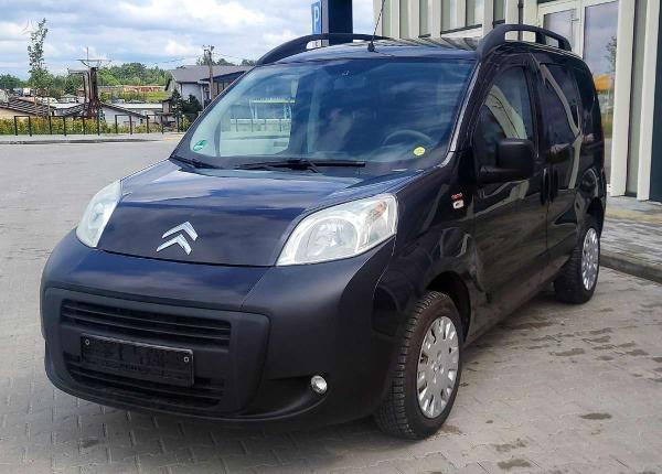 Black Citroen Nemo 2010 in Vilnius, with an engine capacity of 1.40 L and mileage of 194 thousand km for 2750 €, photo 3 on AUTOMOTO.COM.LV