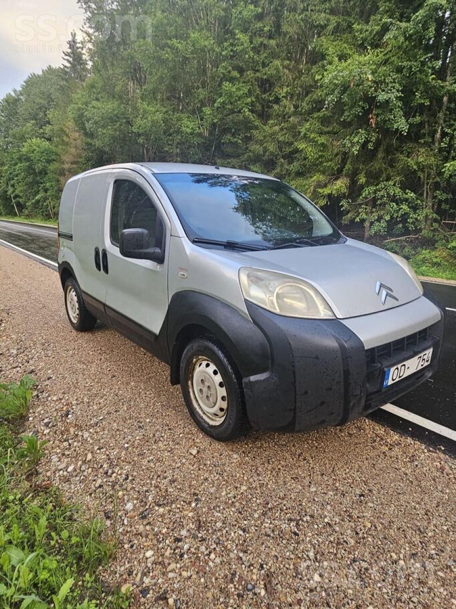 Pelēks Citroen Nemo 2009 Rīga, ar dzinēja tilpumu 1.40 L un nobraukumu 403 tūkst. km par 1650 €, foto 3 vietnē AUTOMOTO.COM.LV