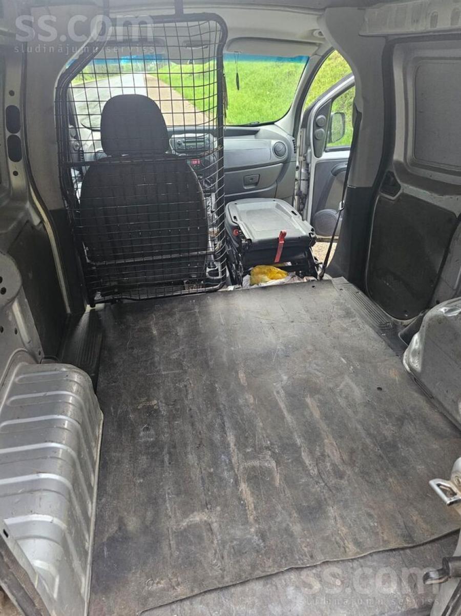Pelēks Citroen Nemo 2009 Rīga, ar dzinēja tilpumu 1.40 L un nobraukumu 403 tūkst. km par 1650 €, foto 11 vietnē AUTOMOTO.COM.LV