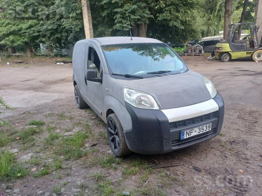 Pelēks Citroen Nemo 2008 Rīga, ar dzinēja tilpumu 1.40 L un nobraukumu 170 tūkst. km par 1000 €, foto 3 vietnē AUTOMOTO.COM.LV