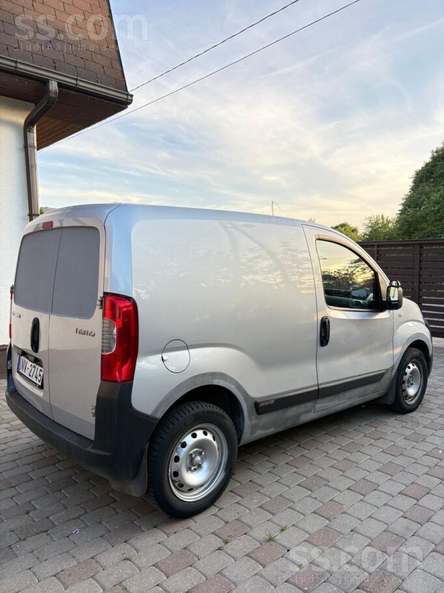 Pelēks Citroen Nemo 2013 Rīga, ar dzinēja tilpumu 1.40 L un nobraukumu 160 tūkst. km par 2600 €, foto 5 vietnē AUTOMOTO.COM.LV