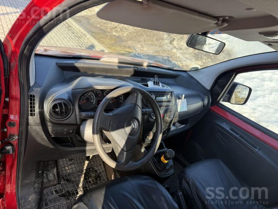 Sarkans Citroen Nemo 2013 Rēzekne, ar dzinēja tilpumu 1.30 L un nobraukumu 205 tūkst. km par 2200 €, foto 5 vietnē AUTOMOTO.COM.LV