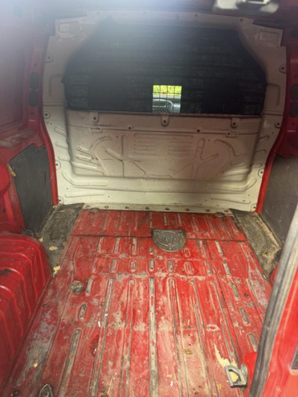 Red Citroen Nemo 2008 in Keila, with an engine capacity of 1.40 L and mileage of 367 thousand km for 1550 €, photo 5 on AUTOMOTO.COM.LV