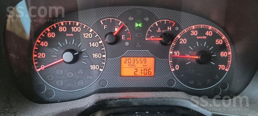 Citroen Nemo 2010 Ogre, ar dzinēja tilpumu 1.40 L un nobraukumu 204 tūkst. km par 1200 €, foto 4 vietnē AUTOMOTO.COM.LV
