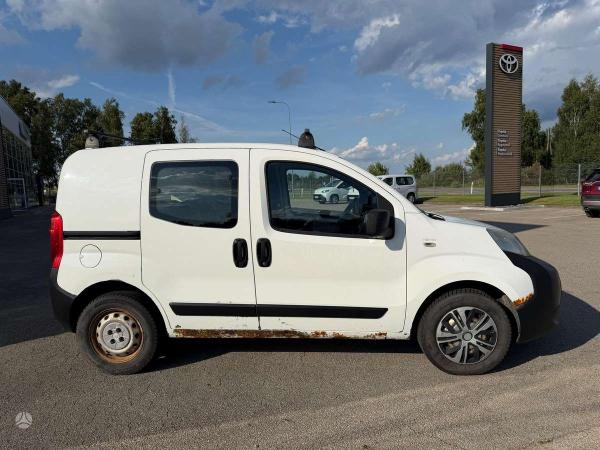 White Citroen Nemo 2016 in Panevezys, with an engine capacity of 1.36 L and mileage of 277 thousand km for 1990 €, photo 5 on AUTOMOTO.COM.LV
