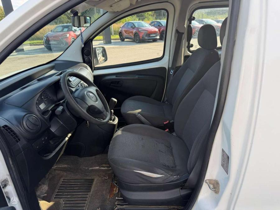 Balts Citroen Nemo 2016 Panevēža, ar dzinēja tilpumu 1.36 L un nobraukumu 277 tūkst. km par 1990 €, foto 10 vietnē AUTOMOTO.COM.LV