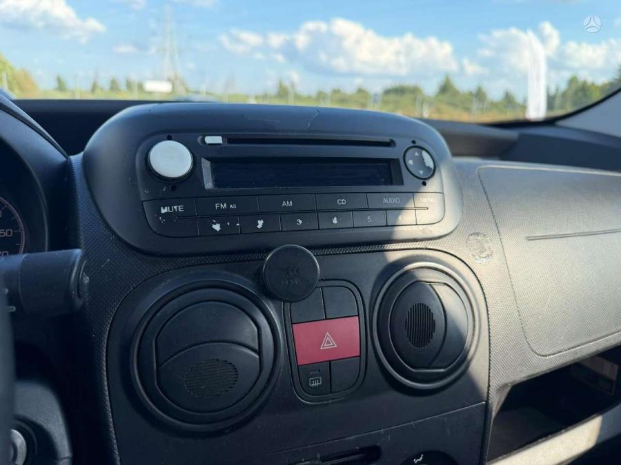 Balts Citroen Nemo 2016 Panevēža, ar dzinēja tilpumu 1.36 L un nobraukumu 277 tūkst. km par 1990 €, foto 17 vietnē AUTOMOTO.COM.LV