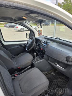 Balts Citroen Nemo 2009 Rēzekne, ar dzinēja tilpumu 1.40 L un nobraukumu 284 tūkst. km par 1300 €, foto 8 vietnē AUTOMOTO.COM.LV