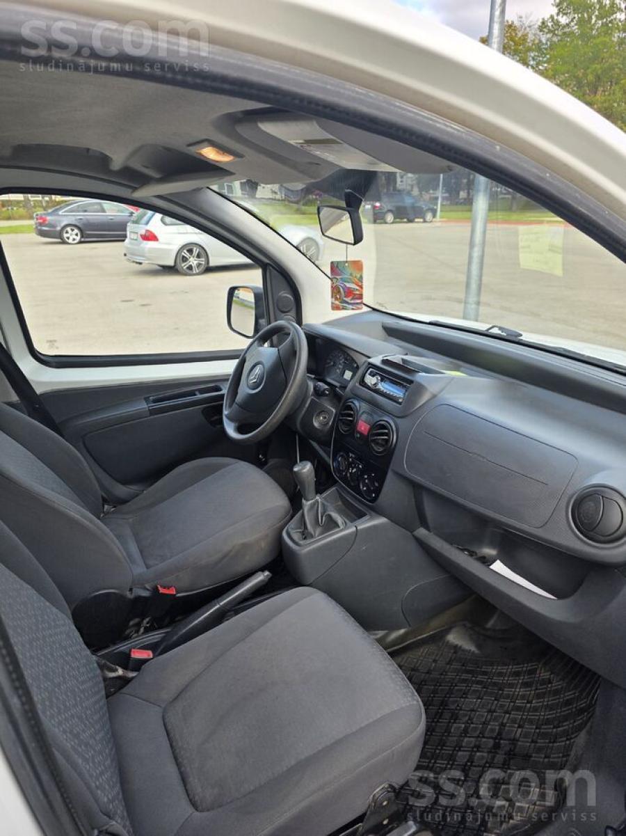 Balts Citroen Nemo 2009 Rēzekne, ar dzinēja tilpumu 1.40 L un nobraukumu 284 tūkst. km par 1300 €, foto 8 vietnē AUTOMOTO.COM.LV