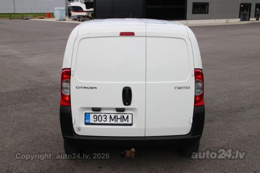 White Citroen Nemo 2012 in Tallinn, with an engine capacity of 1.40 L and mileage of 233 thousand km for 2399 €, photo 10 on AUTOMOTO.COM.LV
