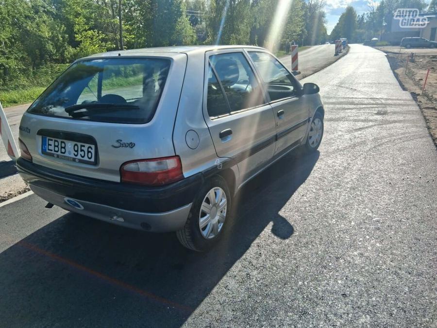 Pelēks Citroen Saxo 2000 Naujoji Akmenė, ar dzinēja tilpumu 1.40 L un nobraukumu 159 tūkst. km par 650 €, foto 7 vietnē AUTOMOTO.COM.LV