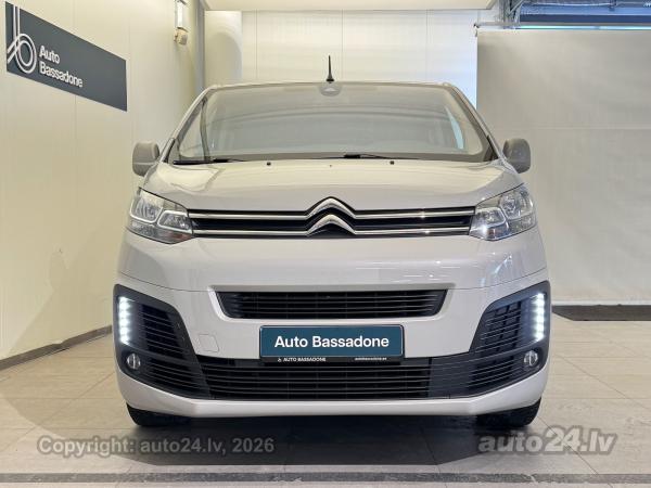 Smilšu krāsa Citroen space-tourer 2021 Tallina, ar dzinēja tilpumu 2.00 L un nobraukumu 111 tūkst. km par 22900 €, foto 2 vietnē AUTOMOTO.COM.LV