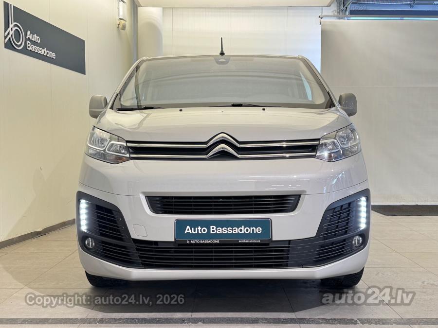 Smilšu krāsa Citroen space-tourer 2021 Tallina, ar dzinēja tilpumu 2.00 L un nobraukumu 111 tūkst. km par 22900 €, foto 3 vietnē AUTOMOTO.COM.LV